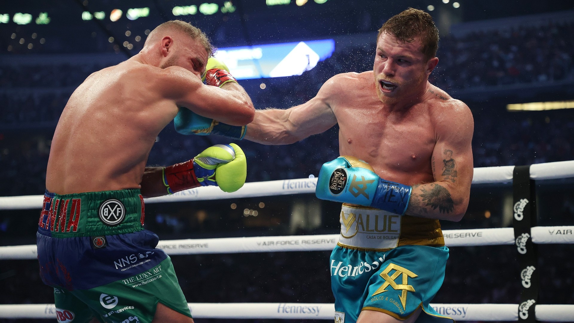 Watch Classic Fight: Canelo vs. Saunders Online | DAZN RW