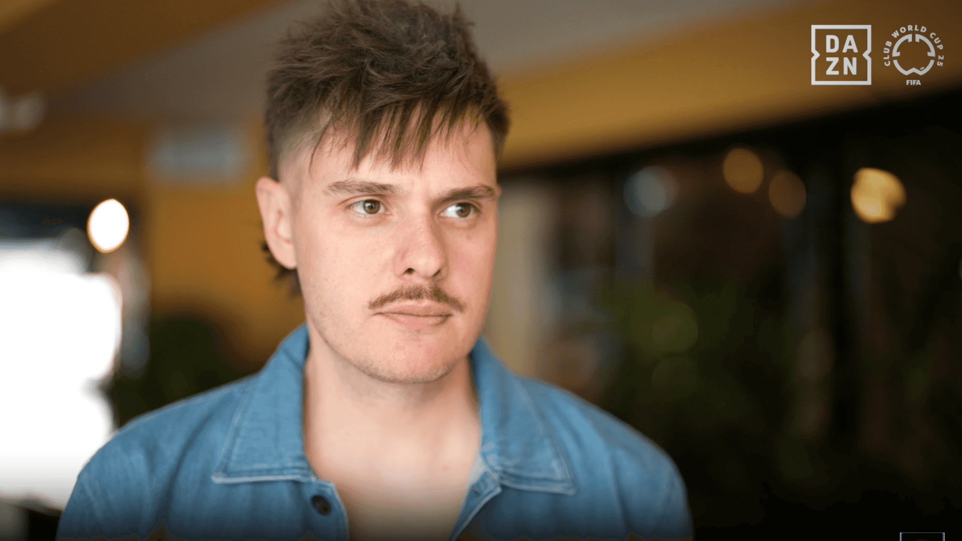 Watch Adrien Courouble : "Content de Voir le Mélange des Footballs ...