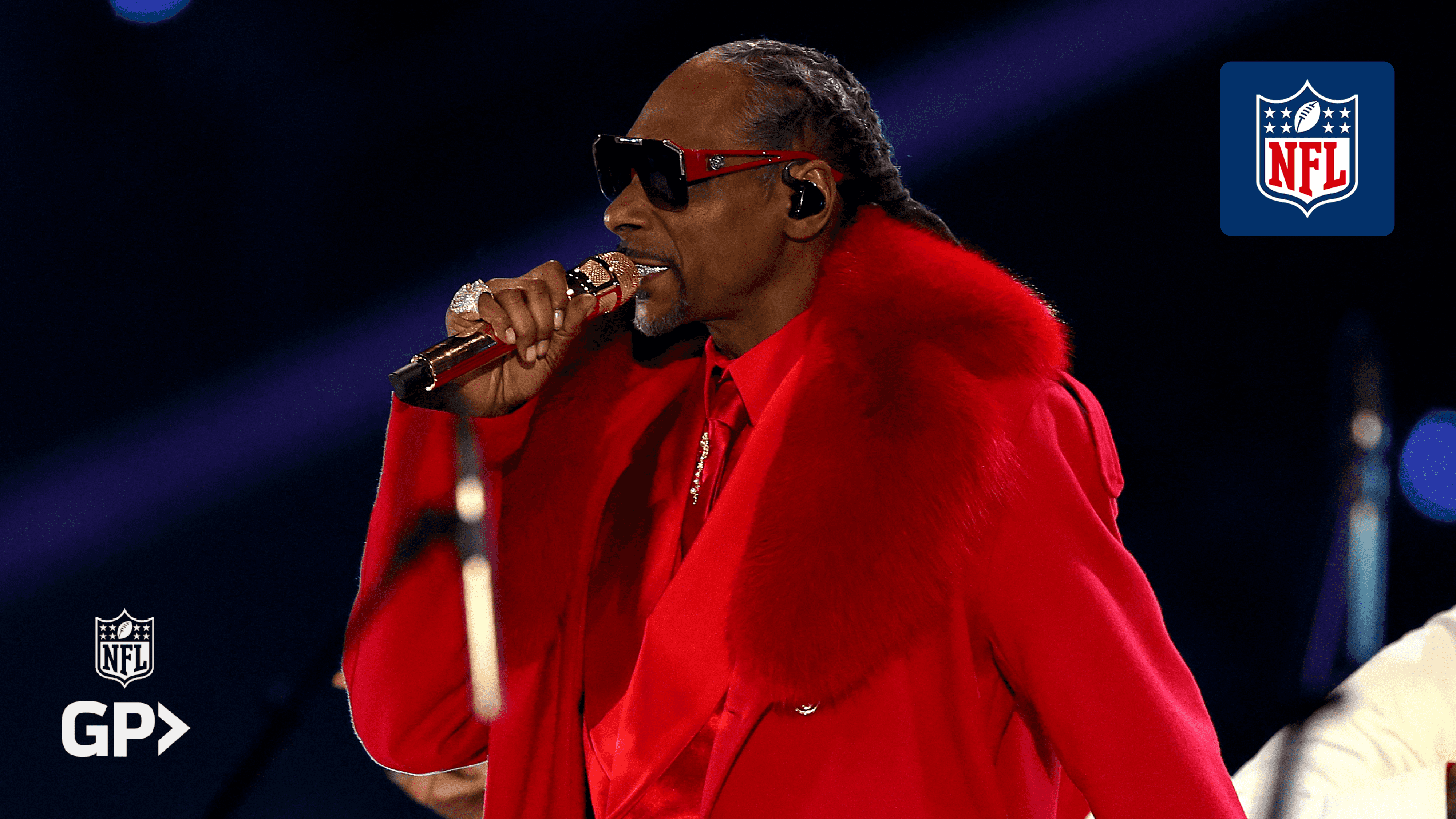 Watch Snoop Dogg's Holiday Halftime Party Live Stream Online | DAZN MX