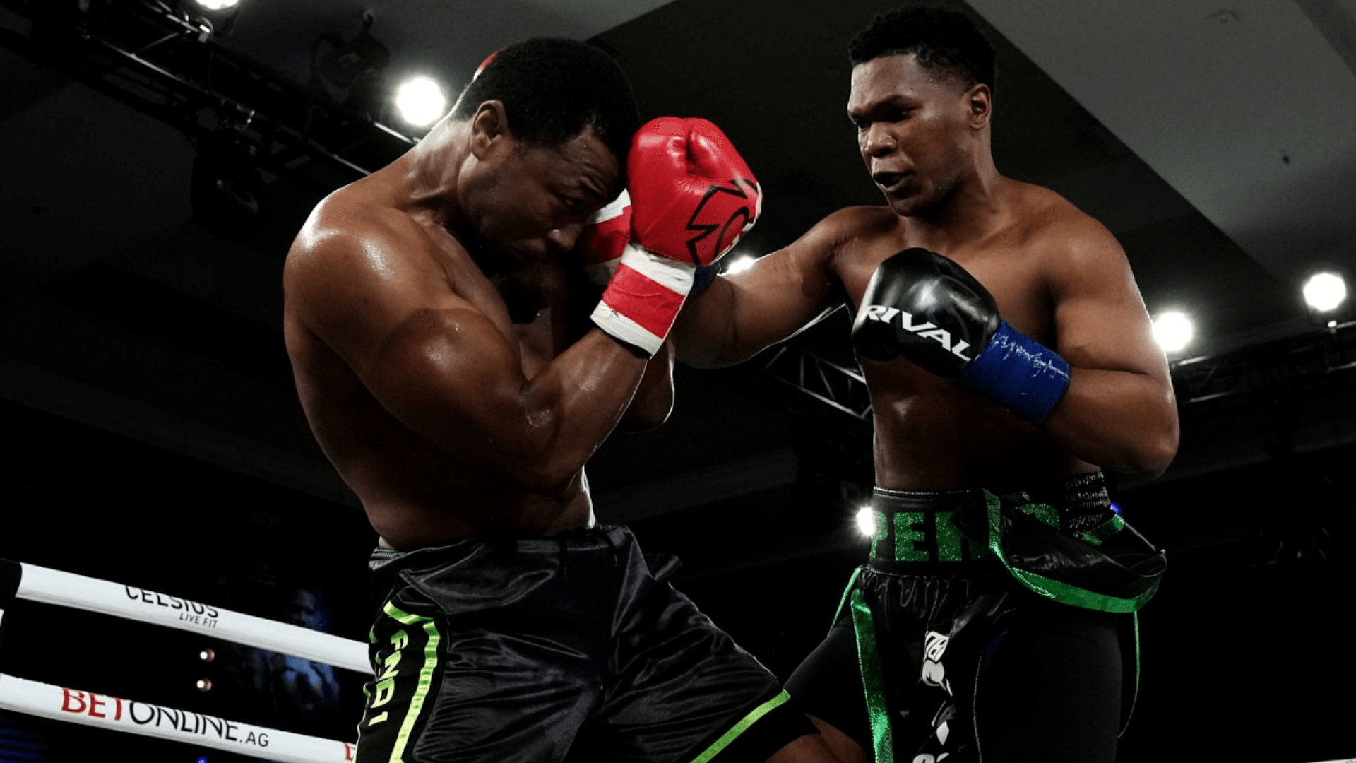 Ver Pero vs. Jones: Full Fight Online | DAZN ES