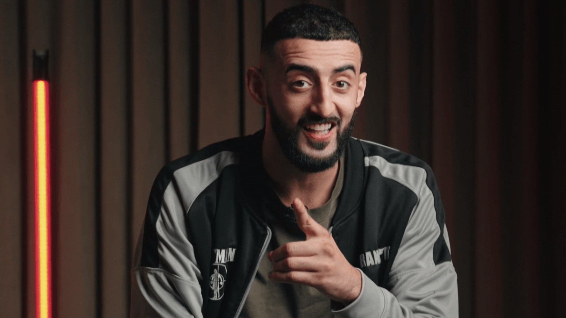 Watch History Made! - Slim Announces Gib 'Legacy Fight' Online | DAZN VU