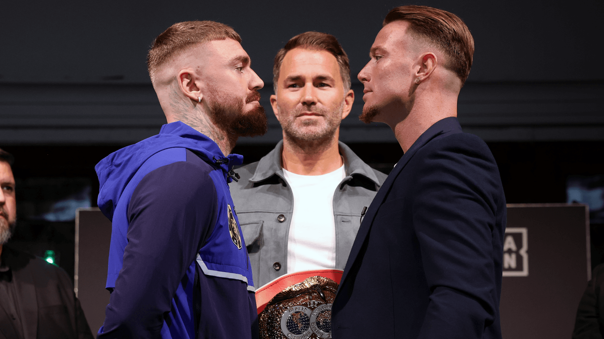 شاهد البث المباشر لـ كروكر ضد دونوفان 2: المؤتمر الصحفي الافتتاحي | DAZN JO