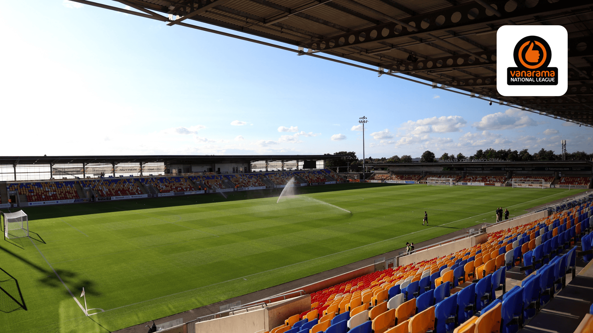 Ver York City and Oldham Fans on Love of Their Club Online | DAZN MX