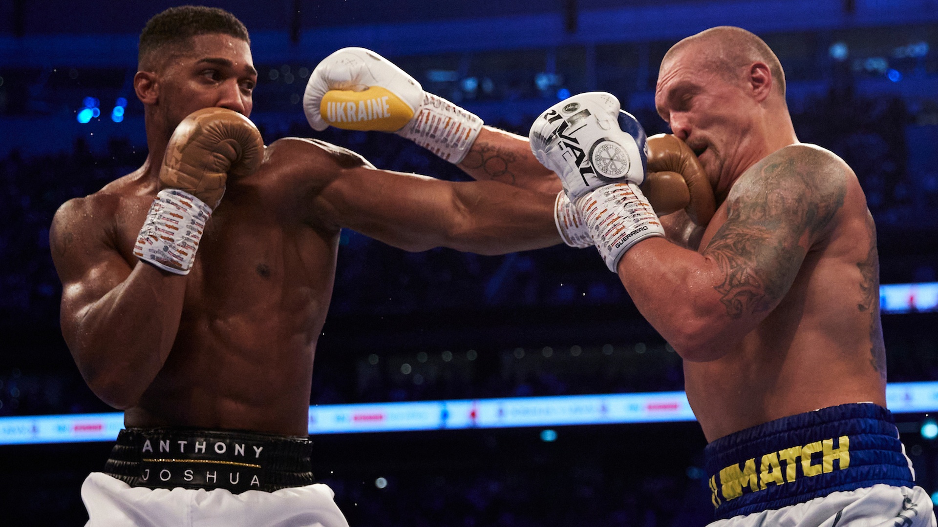 Watch Joshua vs. Usyk (2021) Online | DAZN CH