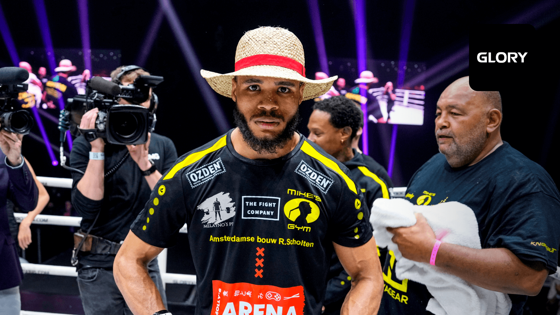 Regardez Chico Kwasi Défait Le Champion en direct | DAZN FR
