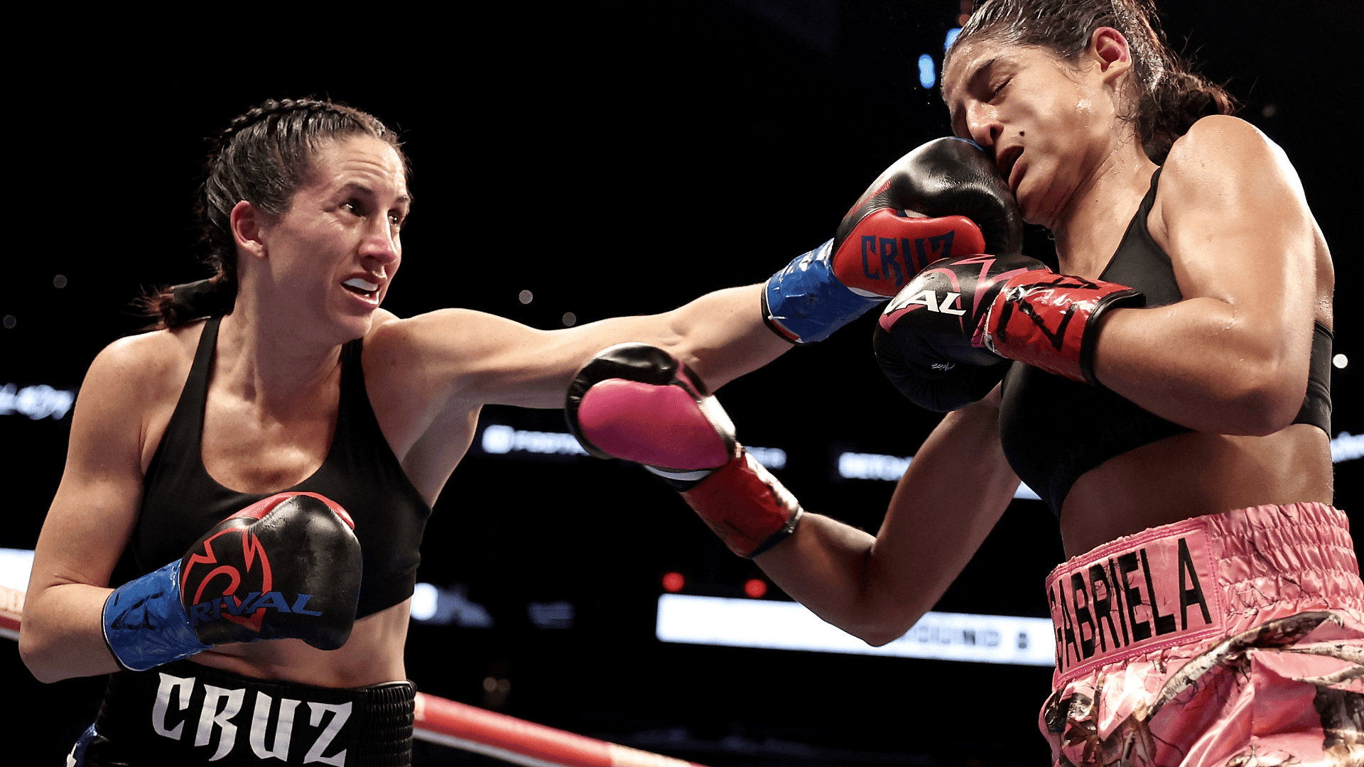 Watch Fundora vs. Cruz: Full Fight Online | DAZN JP