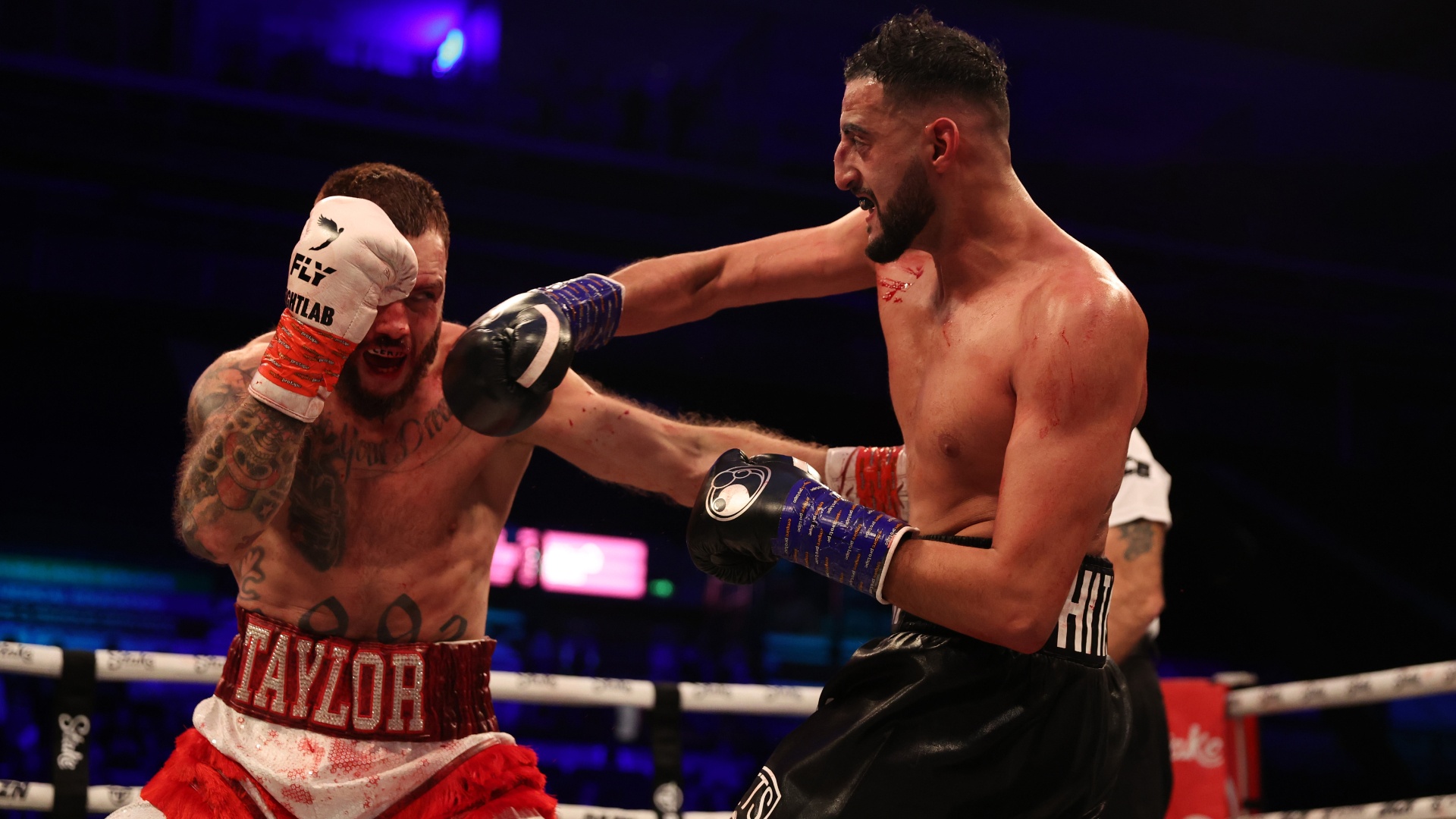 Watch Slim vs. Taylor: Full Fight Online | DAZN PS