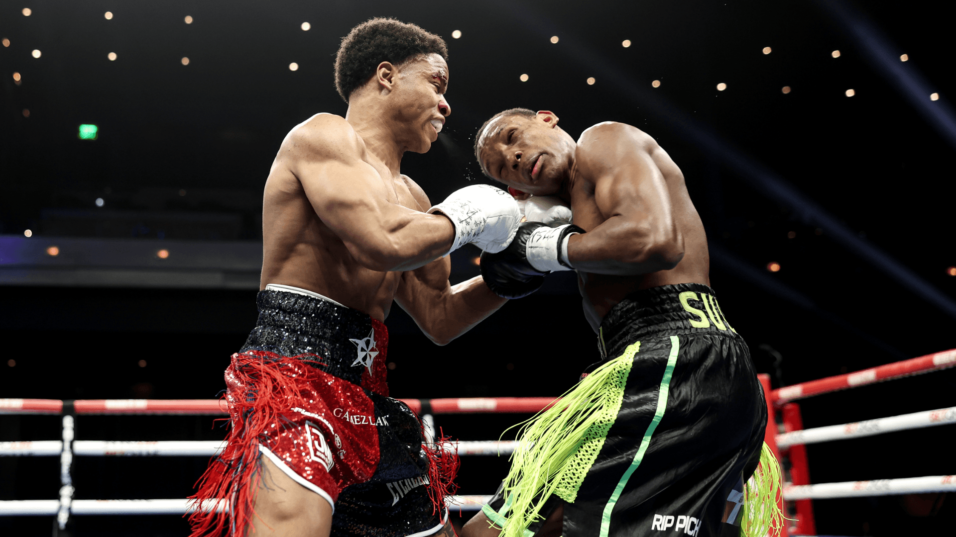 Watch Schofield vs. Suero: Full Fight Online | DAZN JP