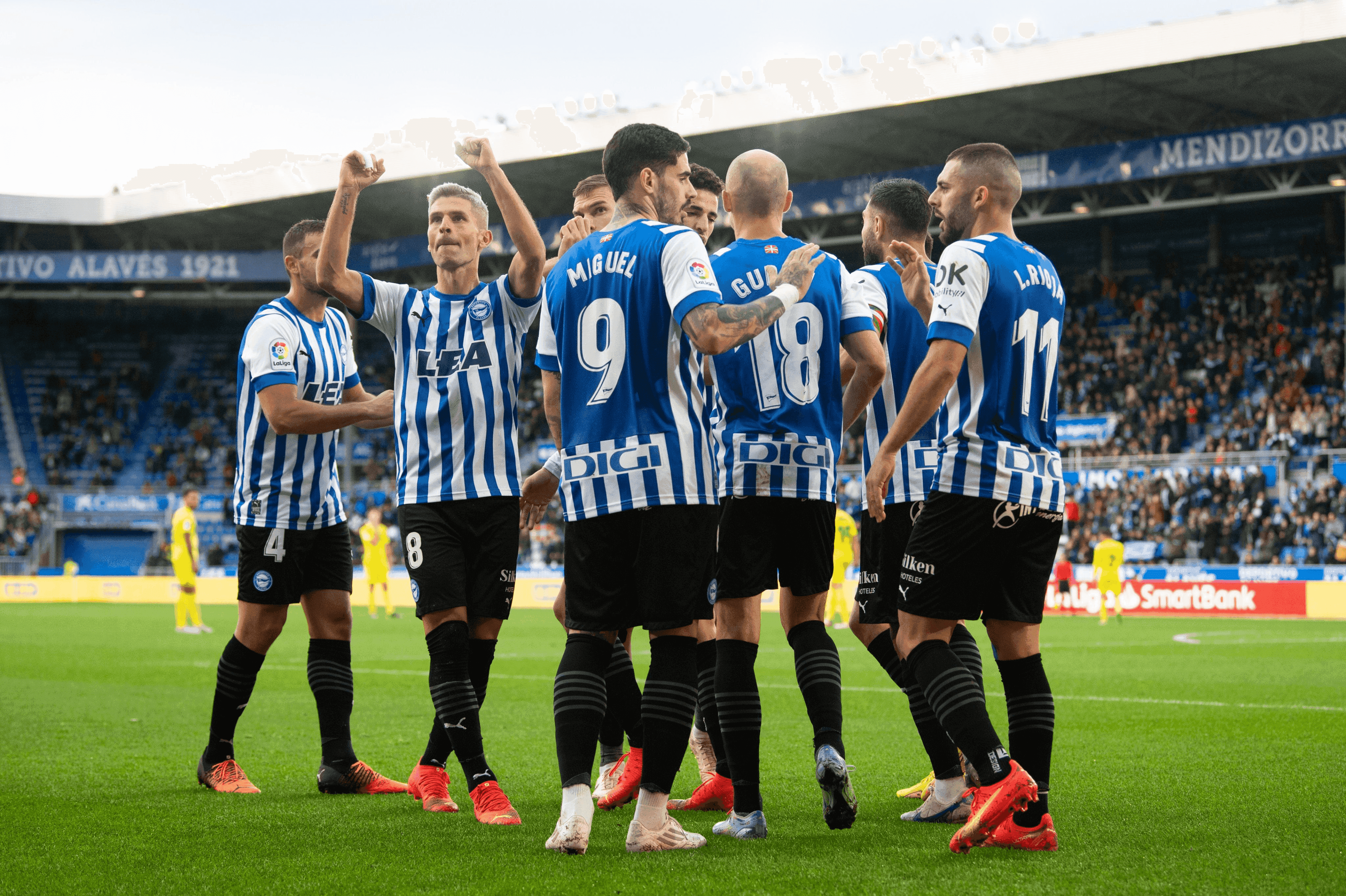 Ver Deportivo Alavés Online en Directo | DAZN MX