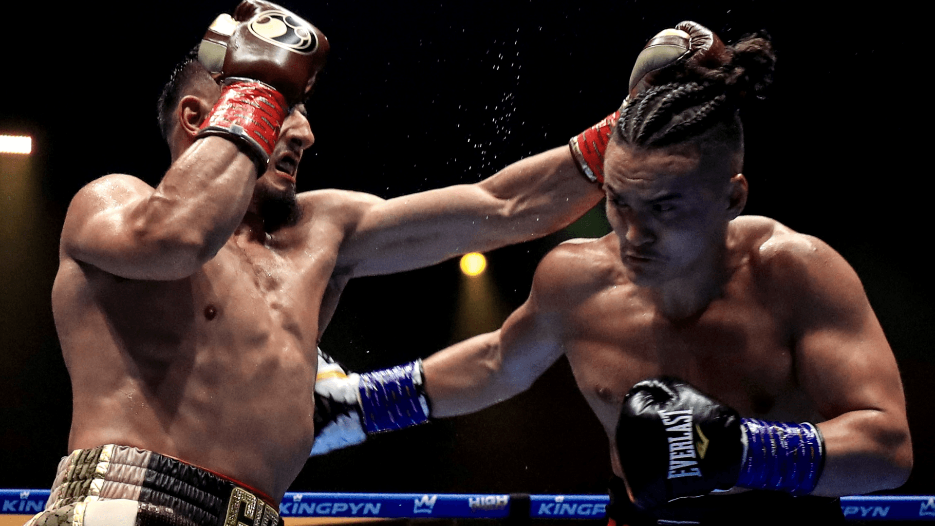 Regarder AnEsonGib vs. Jarvis - Combat Entier Online | DAZN CA