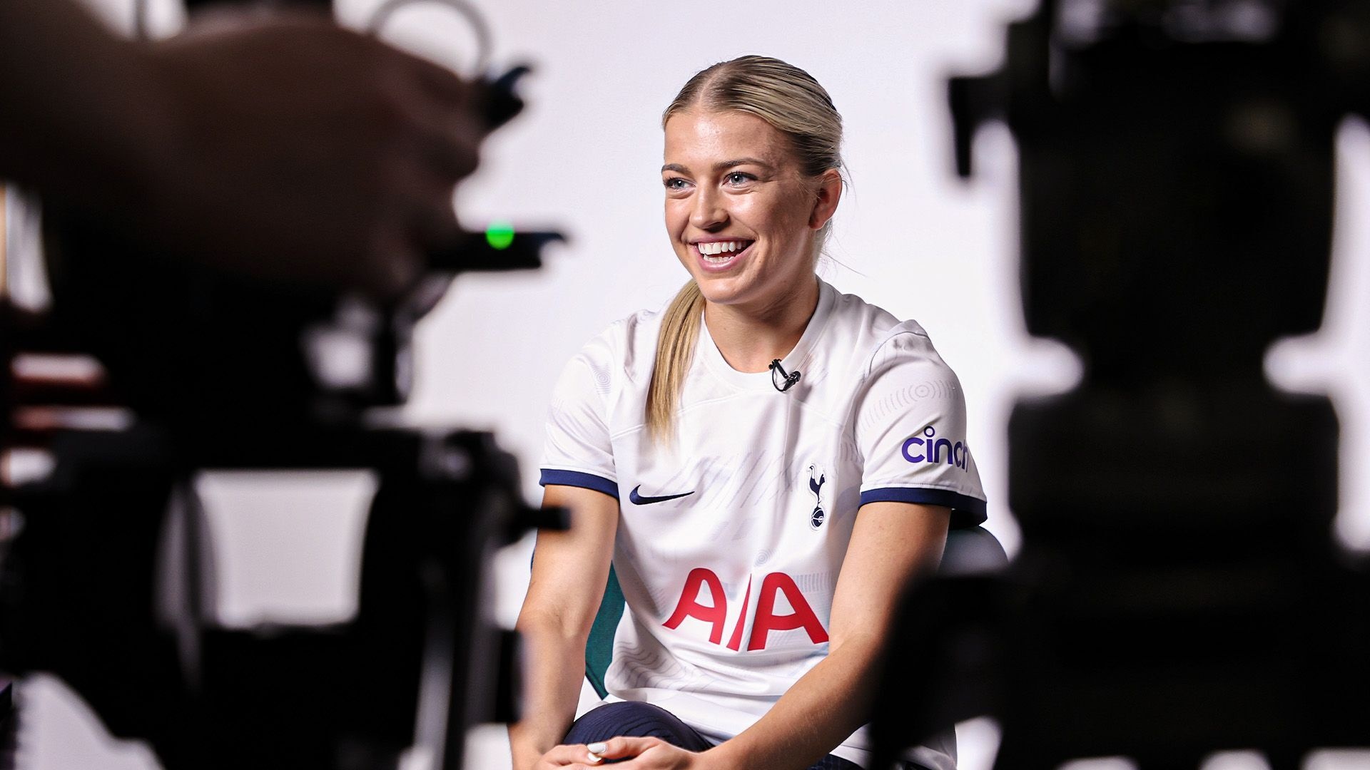 Watch First Interview | Charlotte Grant Online | DAZN GB
