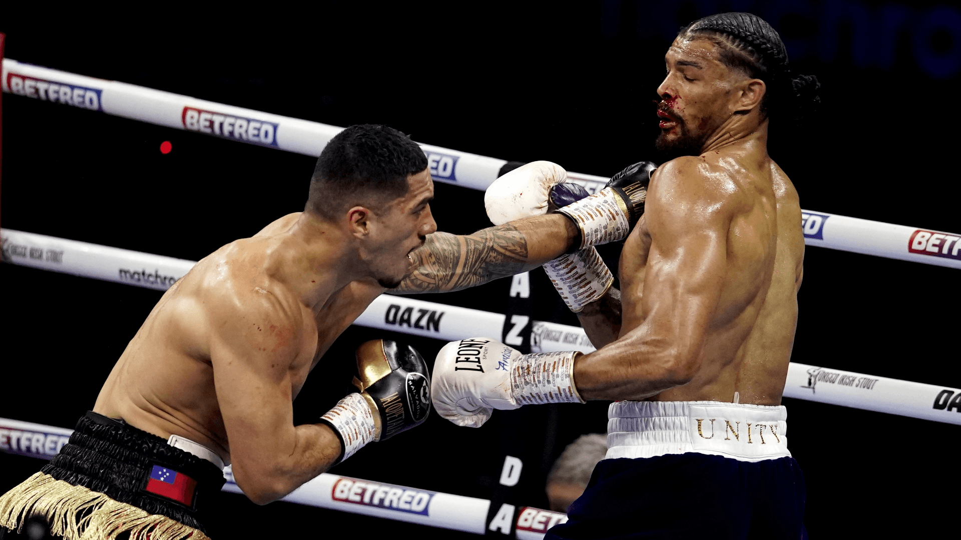 Assista agora mesmo a Opetaia vs. Thompson (2023) | DAZN BR