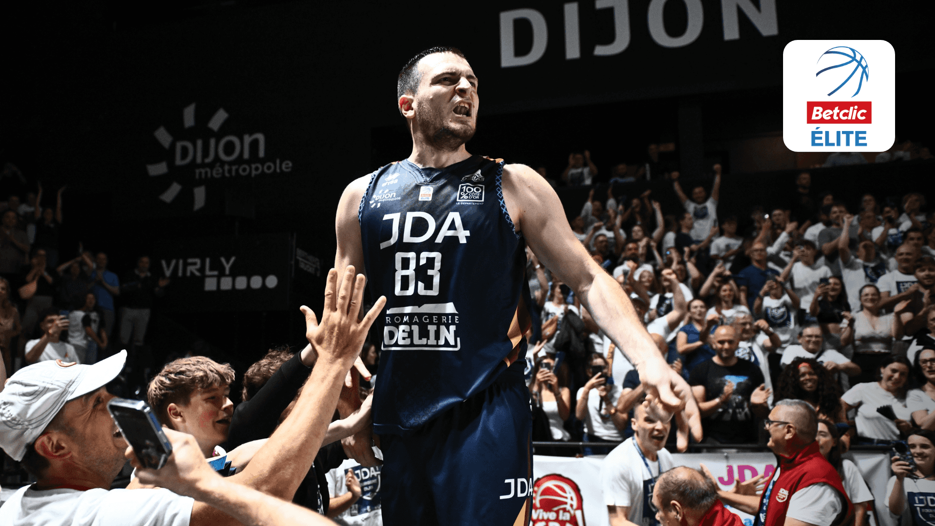 Watch Top 15 of the Quarter-Finals Live Stream Online | DAZN MC