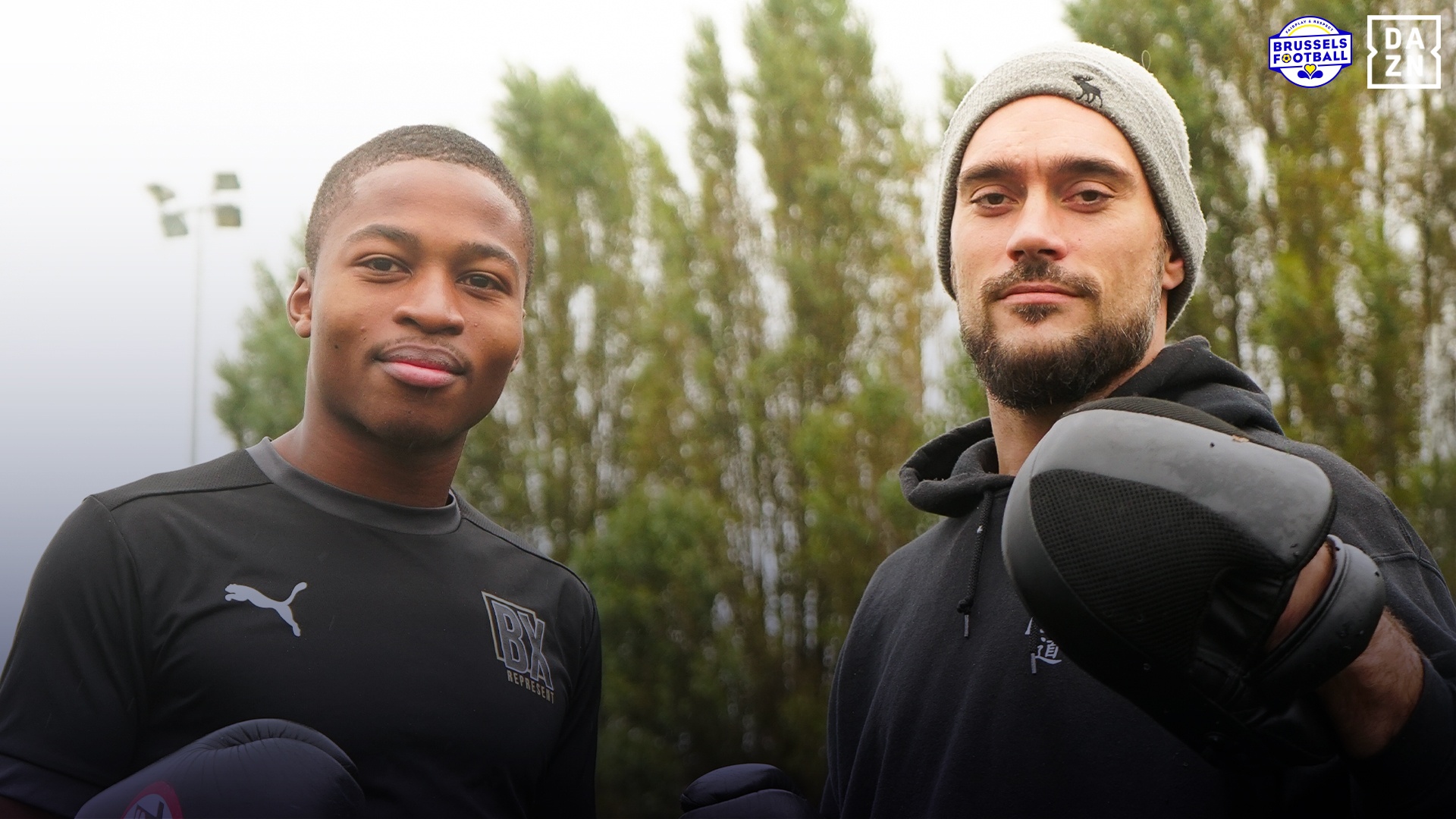 Watch Simion Michez puts on the gloves Online | DAZN BE