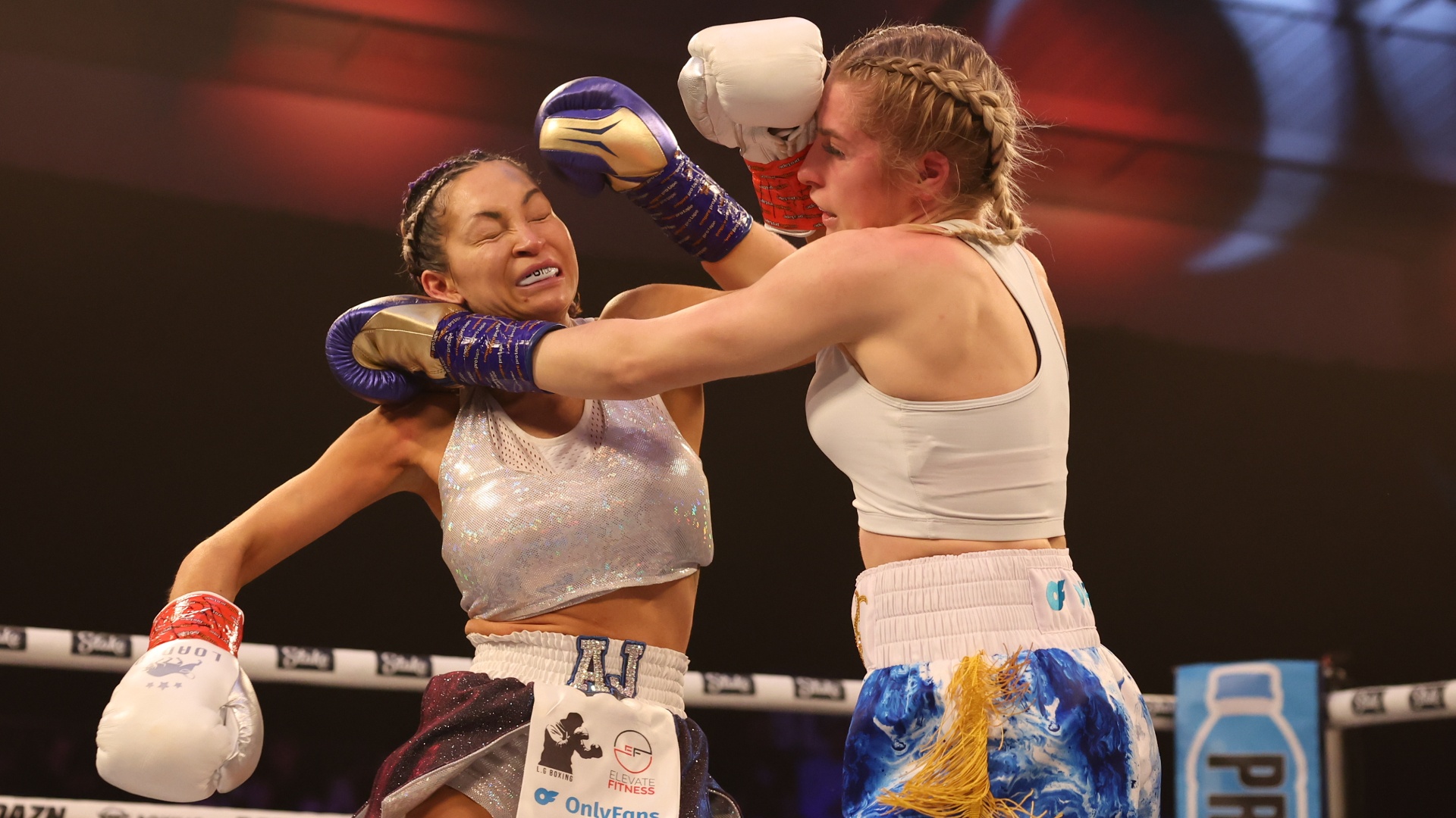 Watch Astrid Wett vs. AJ Bunker: Full Fight Online | DAZN PH