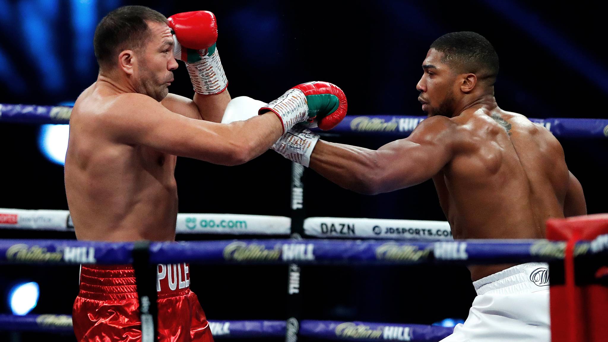 Watch Boxing Live Stream | DAZN AT